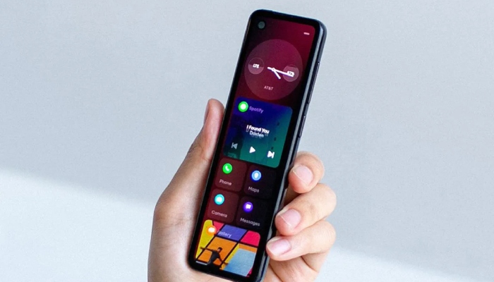 Insider gives rare glimpse of unreleased essential phone