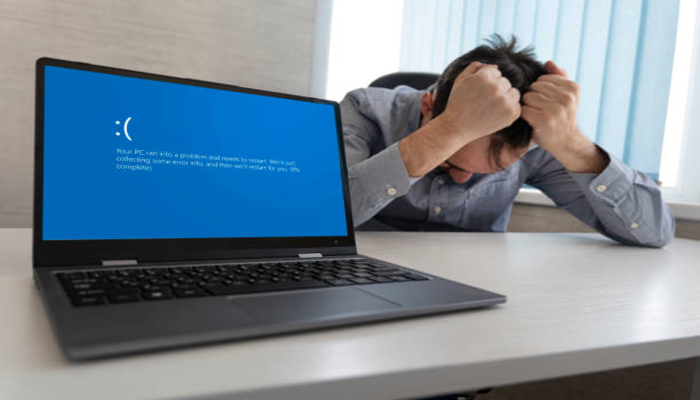 Windows 11 latest update causes green and blue screen, BitLocker ...