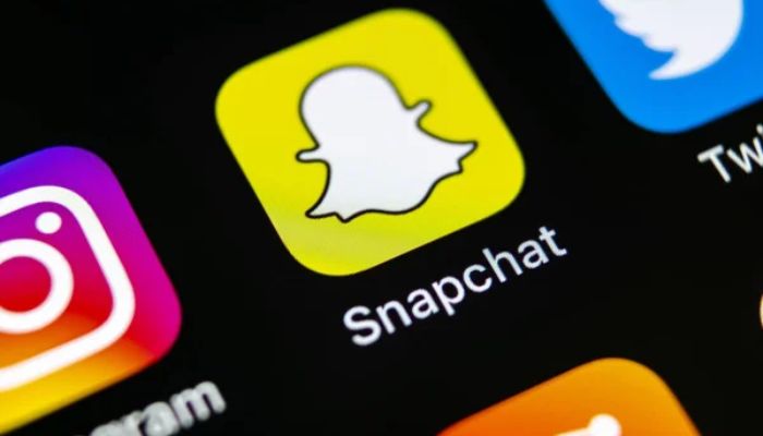 How to add location on Snapchat on Android and iOS