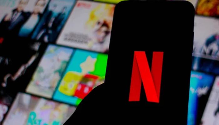 Netflix introduces full-season downloads for iPhone and iPad