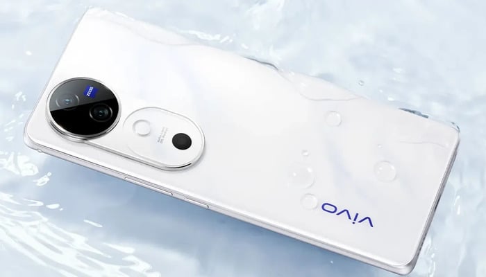 V50 Lite 5G expected to launch soon in Pakistan with 6500mAh battery