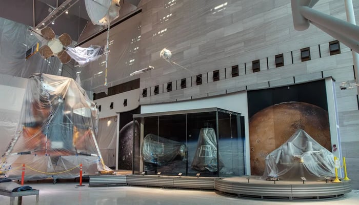 NASA and SpaceX artifacts return to Washington museum