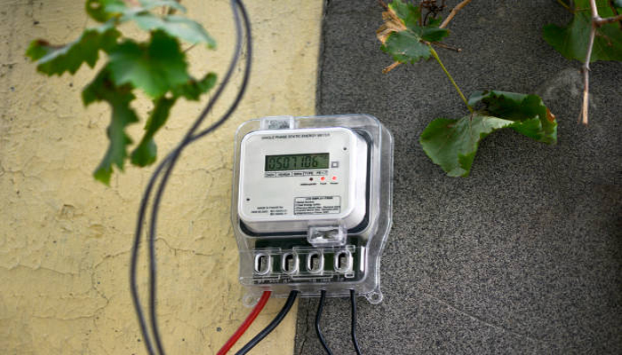 Govt plans to replace traditional power meters with AMI smart meters