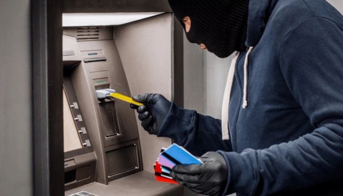 ATM scam alert: Thief uses super glue to trap cards in Lahore