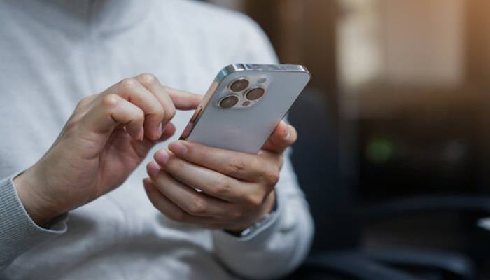 Apple's bug bounty program: Hack iPhone and bag $2 million